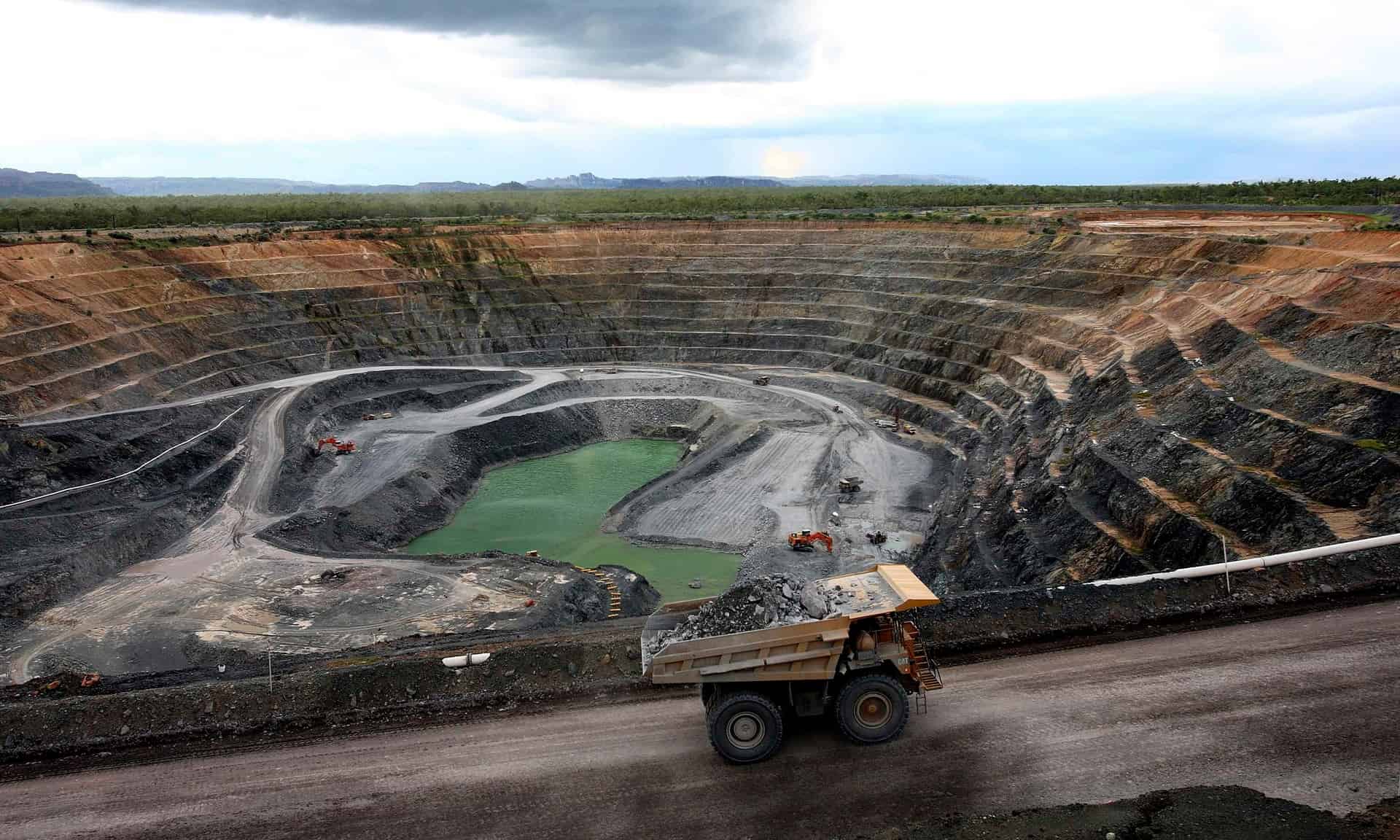 Global mining industry faces up to a deep malaise - .:: Minería en ...