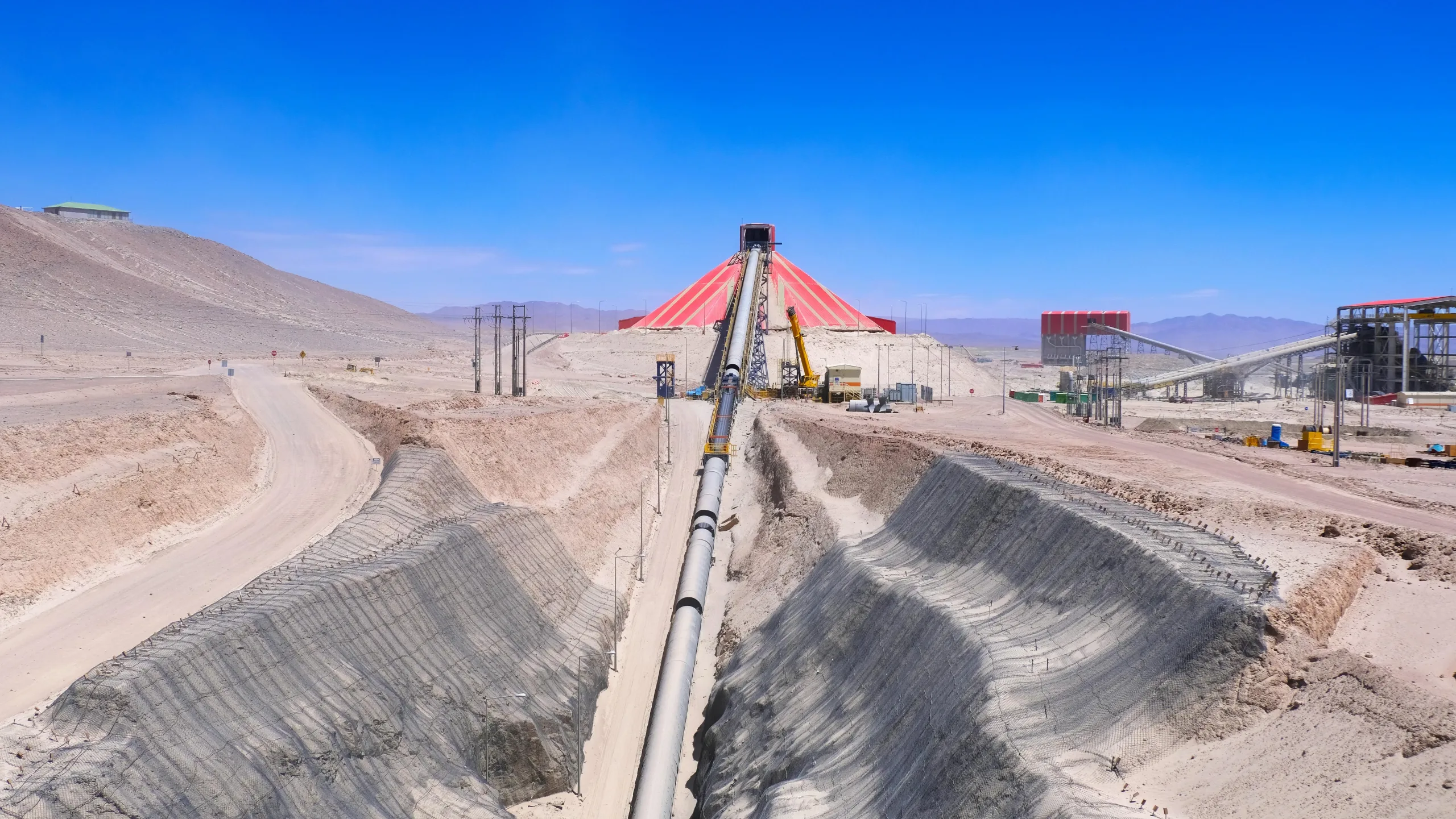 Codelco ampliará la vida útil de la mina Gabriela Mistral hasta 2055 ...