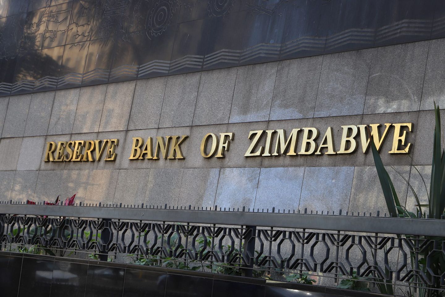 Segunda refinería de oro en Zimbabwe: nueva regulación 2027